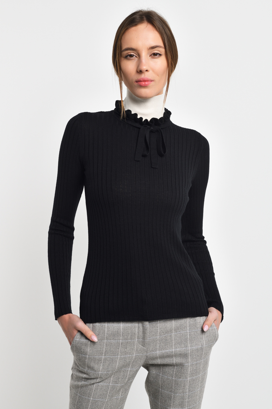 Red Valentino женская водолазка из натуральной шерсти со скидкой 60% ...